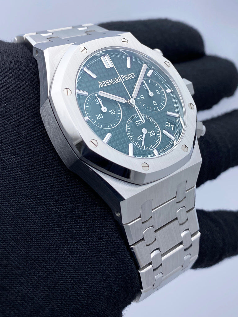 Audemars Piguet Royal Oak 26240ST Green Dial 50th Anniversary Box Pape