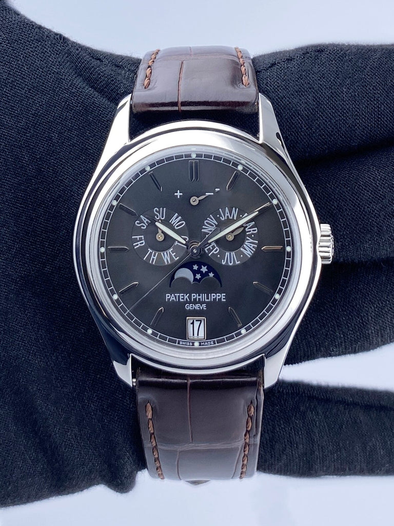 Patek Philippe Annual Calendar 5146P Mens Watch