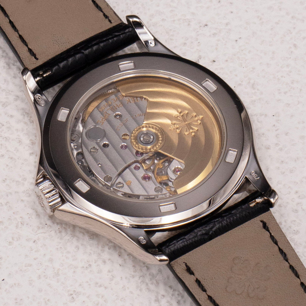 Patek Philippe Calatrava 5117G 18K White Gold Mens Watch With Papers