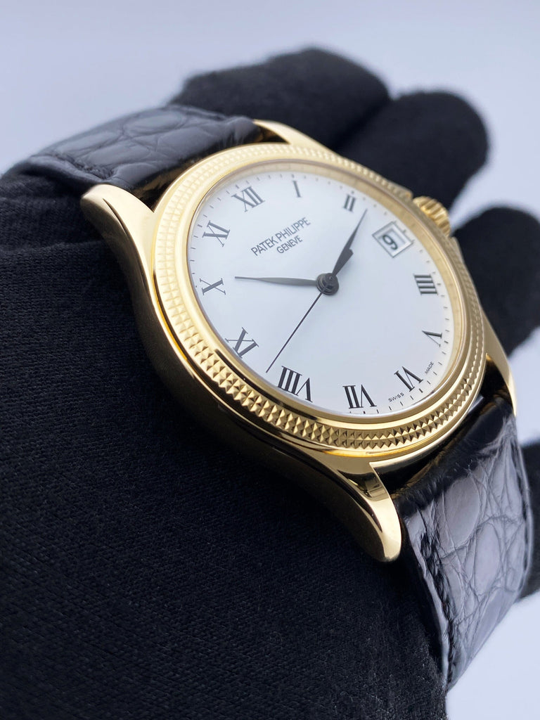 Patek Philippe Calatrava 5117J 18K Yellow Gold Mens Watch Box Papers