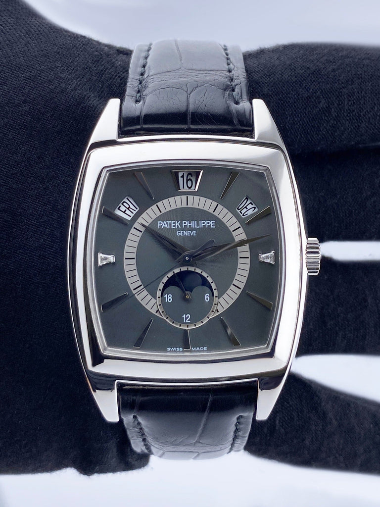 Patek Philippe Gondolo Calendario 5135P Gray Dial Mens Watch Box Paper