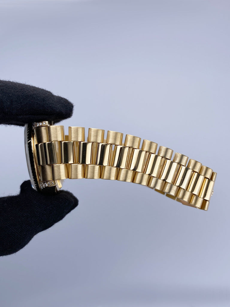 Rolex Day-Date 18338 Diamond 18K Yellow Gold Mens Watch