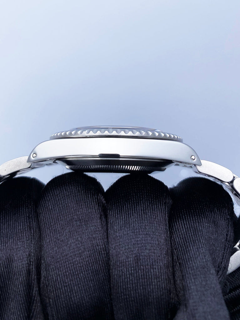 Rolex Submariner 14060M No Date Engraved Rehaut Mens Watch