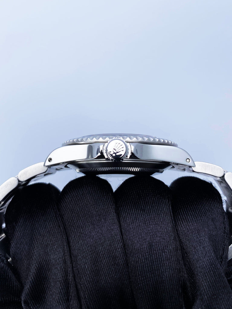 Rolex Submariner 14060M No Date Engraved Rehaut Mens Watch