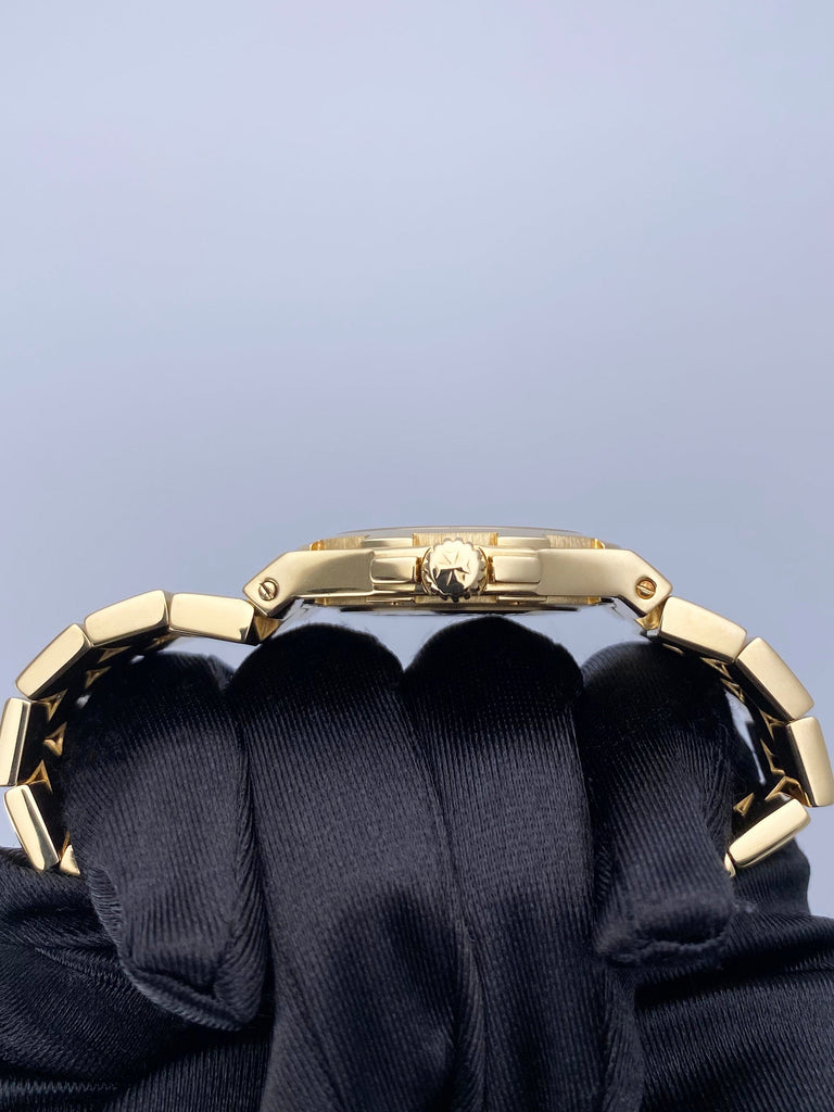 Vacheron Constantin Overseas 42040 Black Dial Yellow Gold Mens Watch