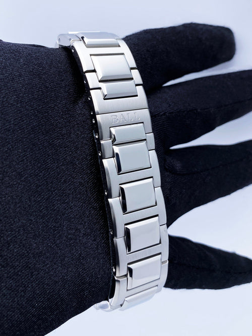 BALL Engineer III Marvelight Chronometer Burgundy Dial Rainbow Watch B